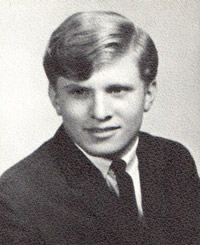 Robert L Newland